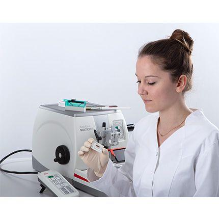 HistoCore MULTICUT | Semi-Automatic Rotary Microtome