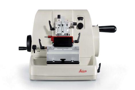 Leica RM2235 Manual Rotary Microtome for Routine Sectioning | Leica ...